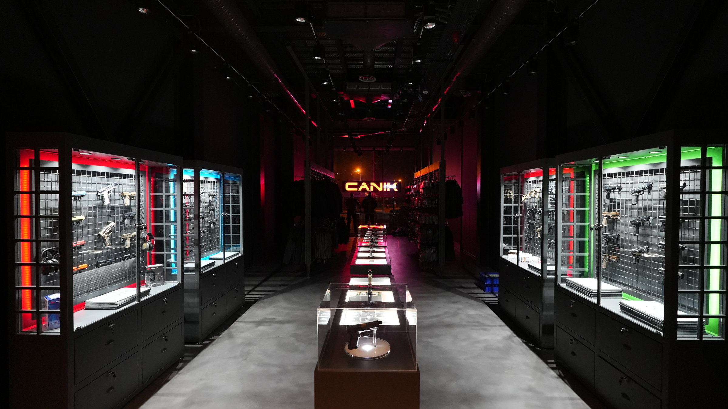 Wilkommen im CANiK Store EU